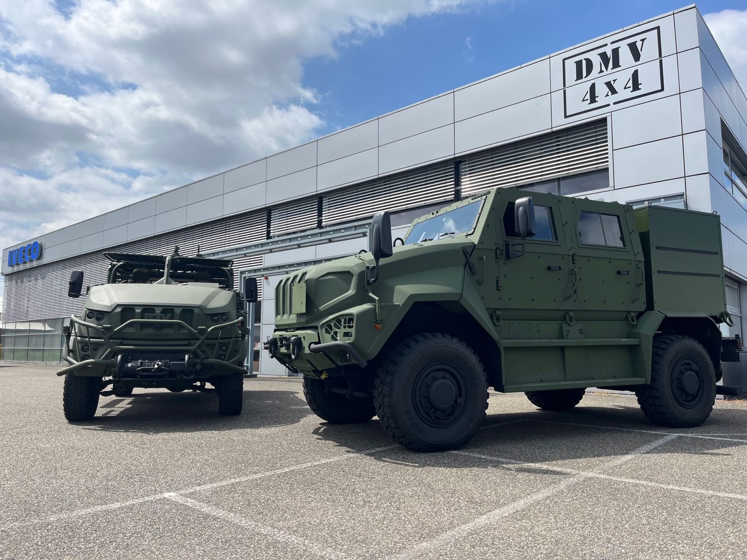 DMV levert de eerste Manticore productie opbouw aan IDV - DMV4x4 Dutch ...